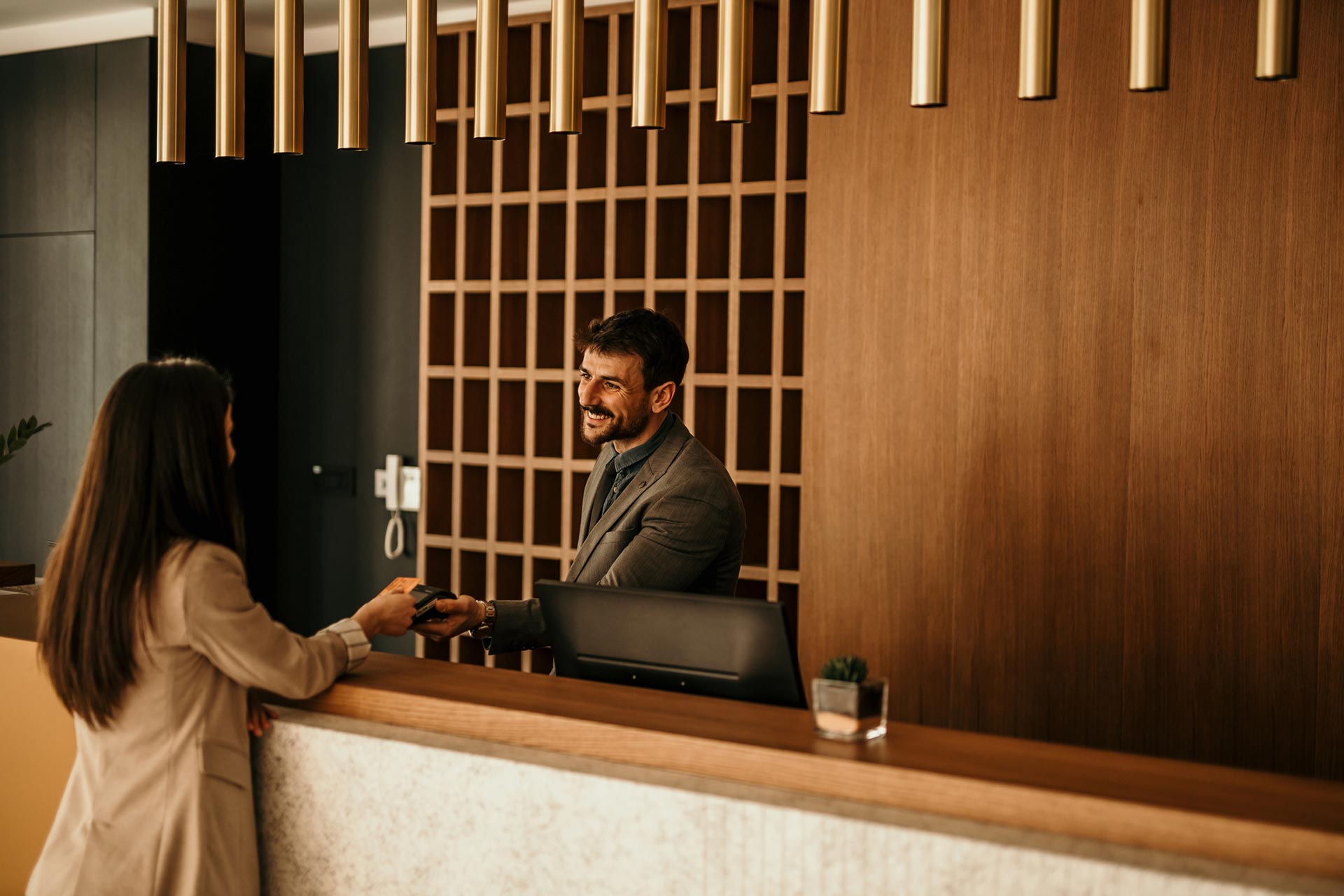 Luxury Apartments in Detroit - Birmingham Pointe Apartments