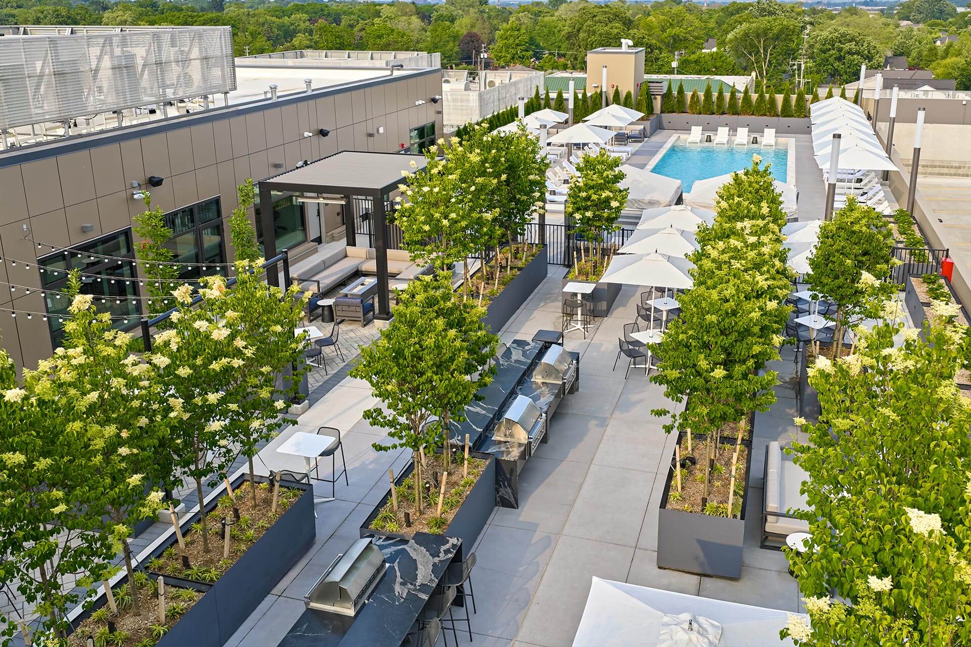 Luxury Apartments in Detroit - Birmingham Pointe Apartments