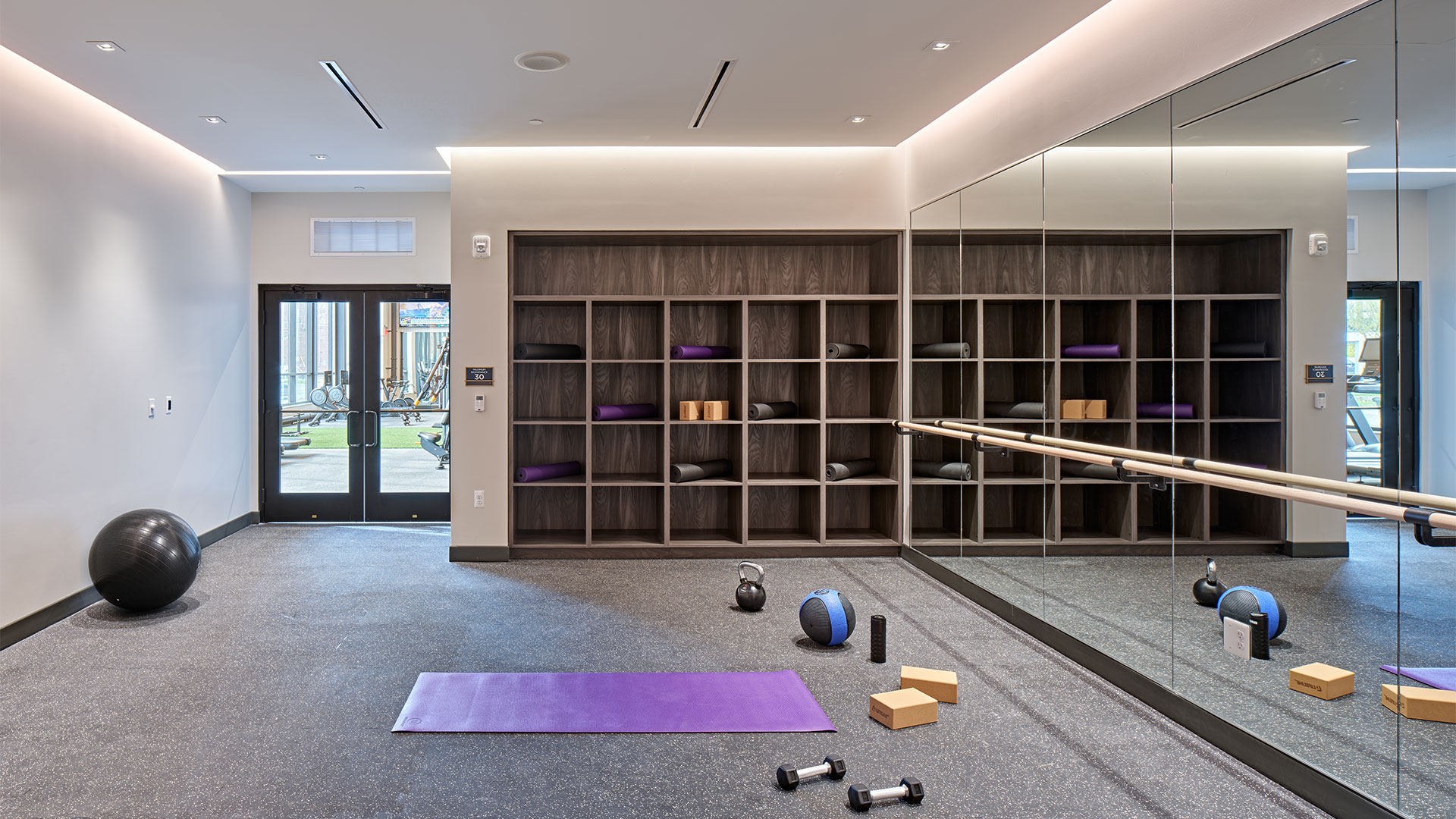 Luxury Apartments in Detroit - Birmingham Pointe Apartments