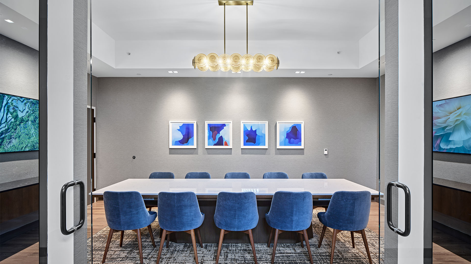 Luxury Apartments in Detroit - Birmingham Pointe Apartments